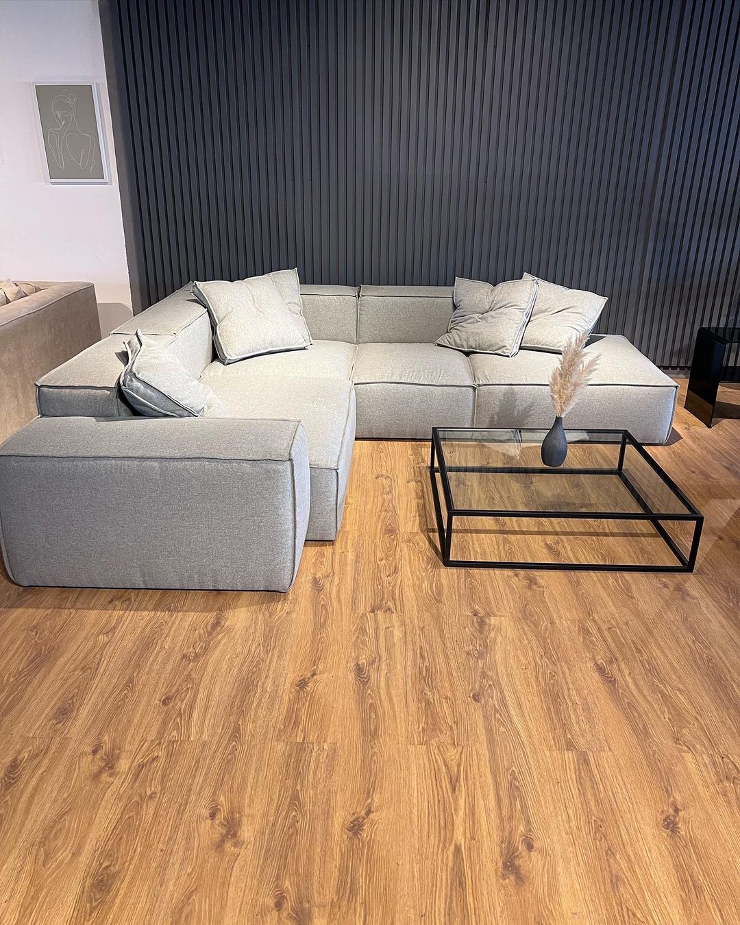 7 Seater Cube Sofa with Center Table - Mac Interiors